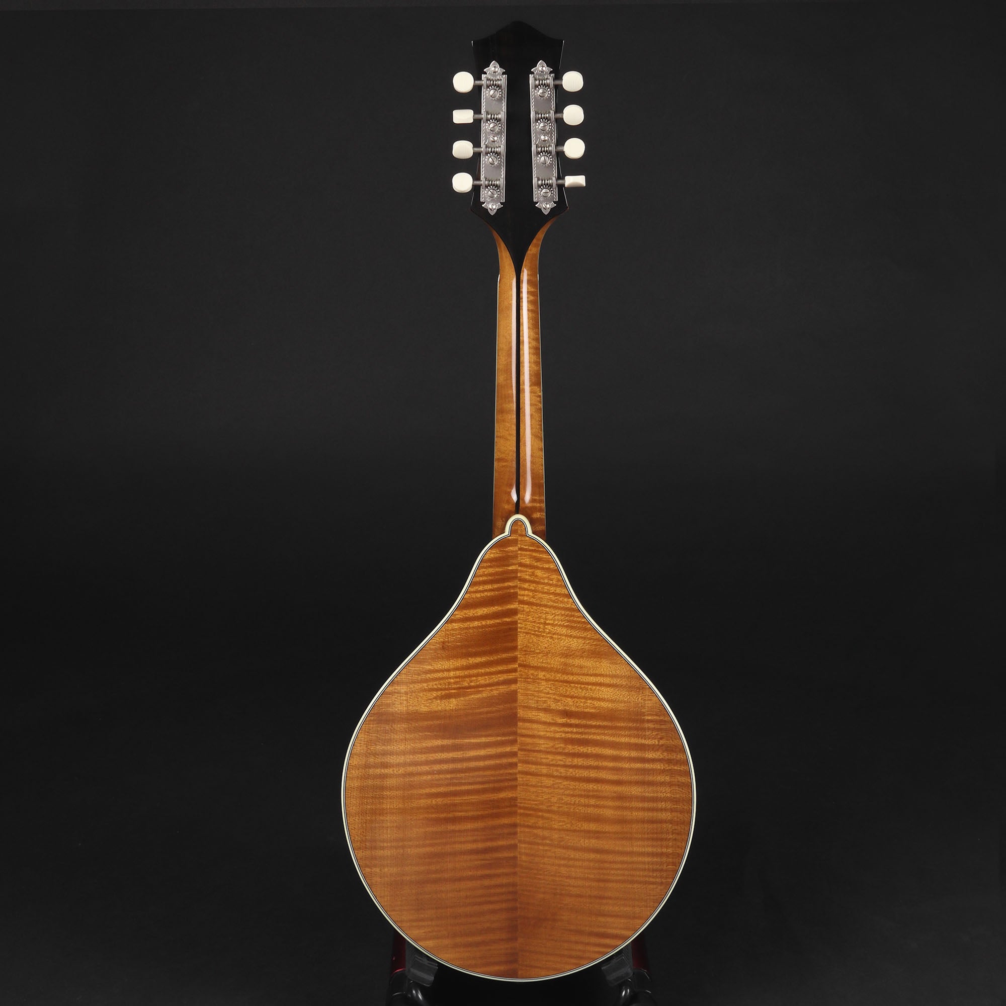 Bourgeois M5A A-Style Mandolin – Mak's Guitars