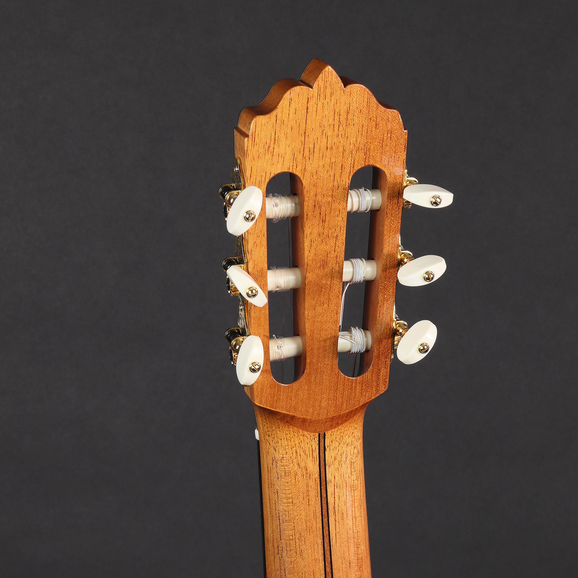 Amalio Burguet 1a Cedar/Rosewood #014 – Mak's Guitars