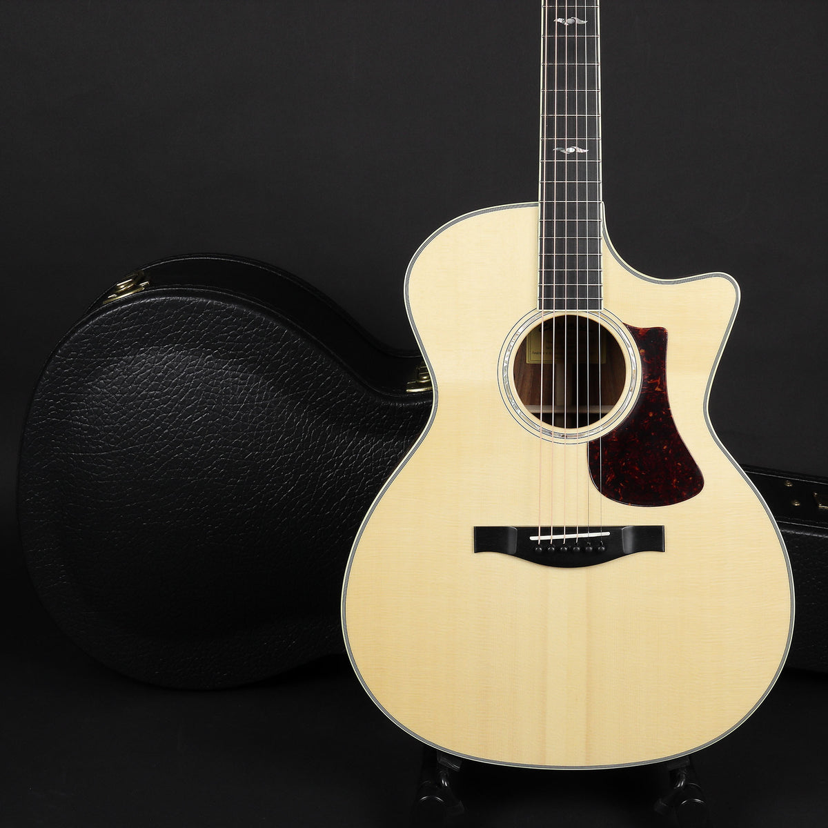 Eastman AC422CE-LTD-KOA Grand Auditorium #5937 – Mak's Guitars