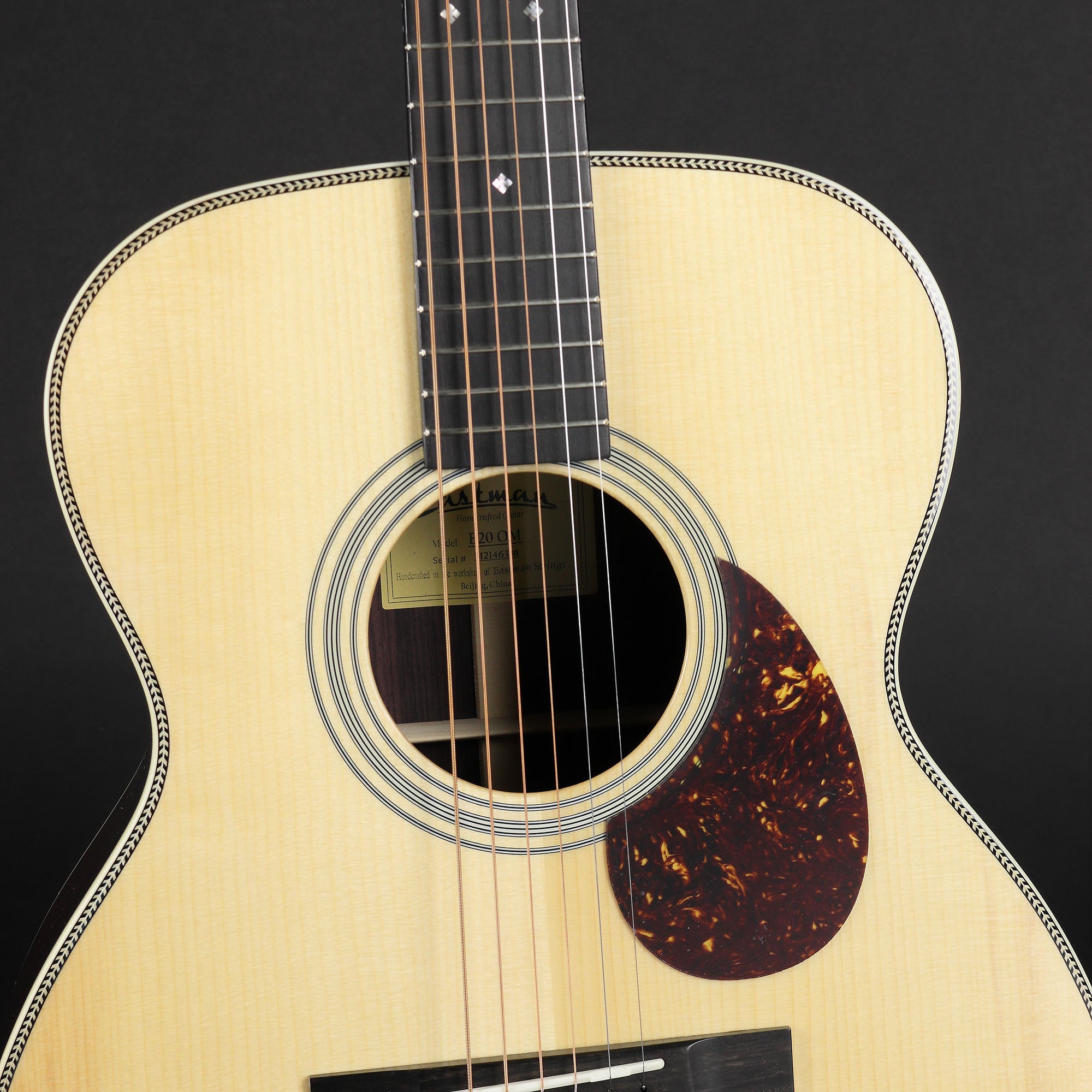 Eastman E20OM Adirondack/Rosewood Orchestra Model #6336 – Mak's Guitars