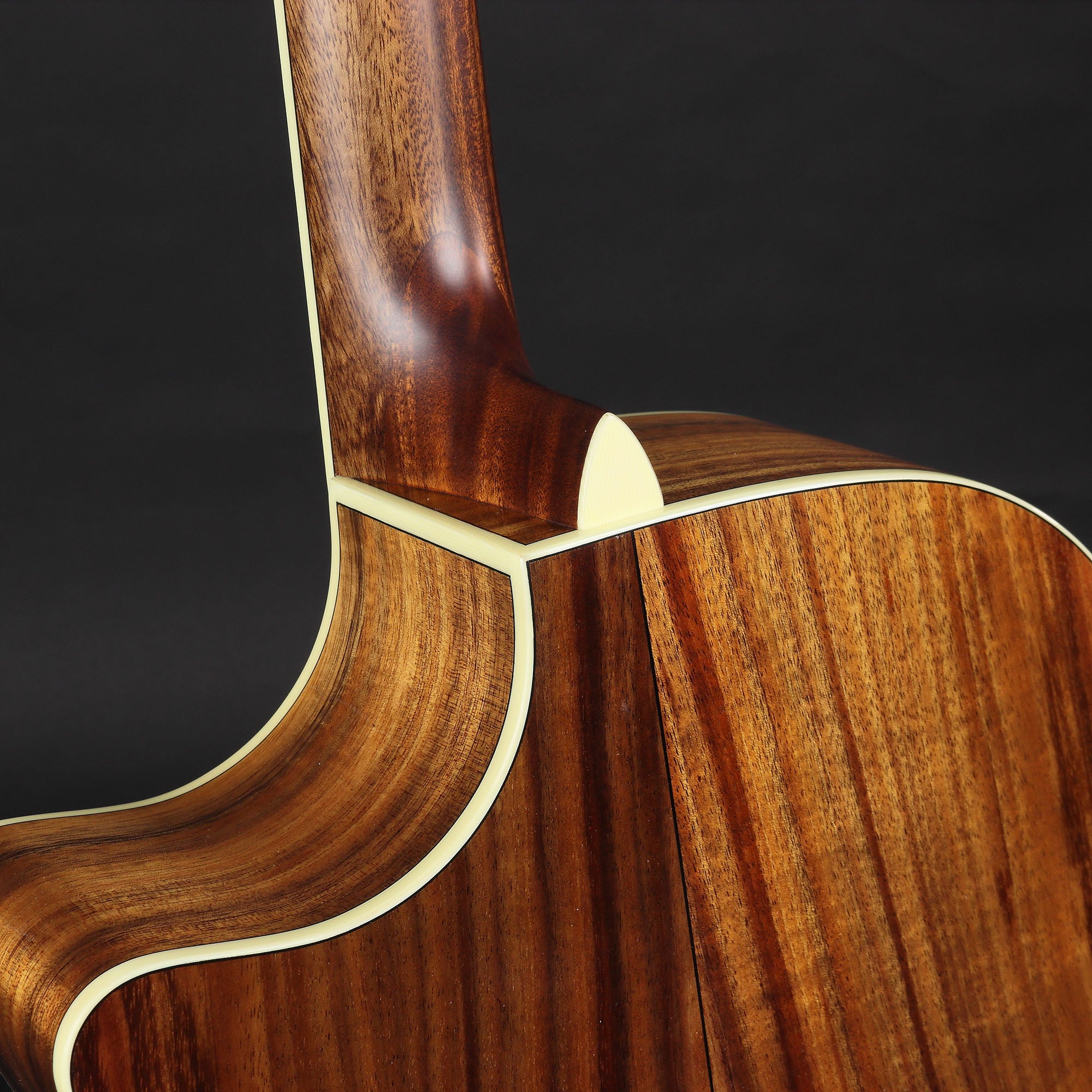 Eastman AC422CE-LTD-KOA Grand Auditorium #5937 – Mak's Guitars