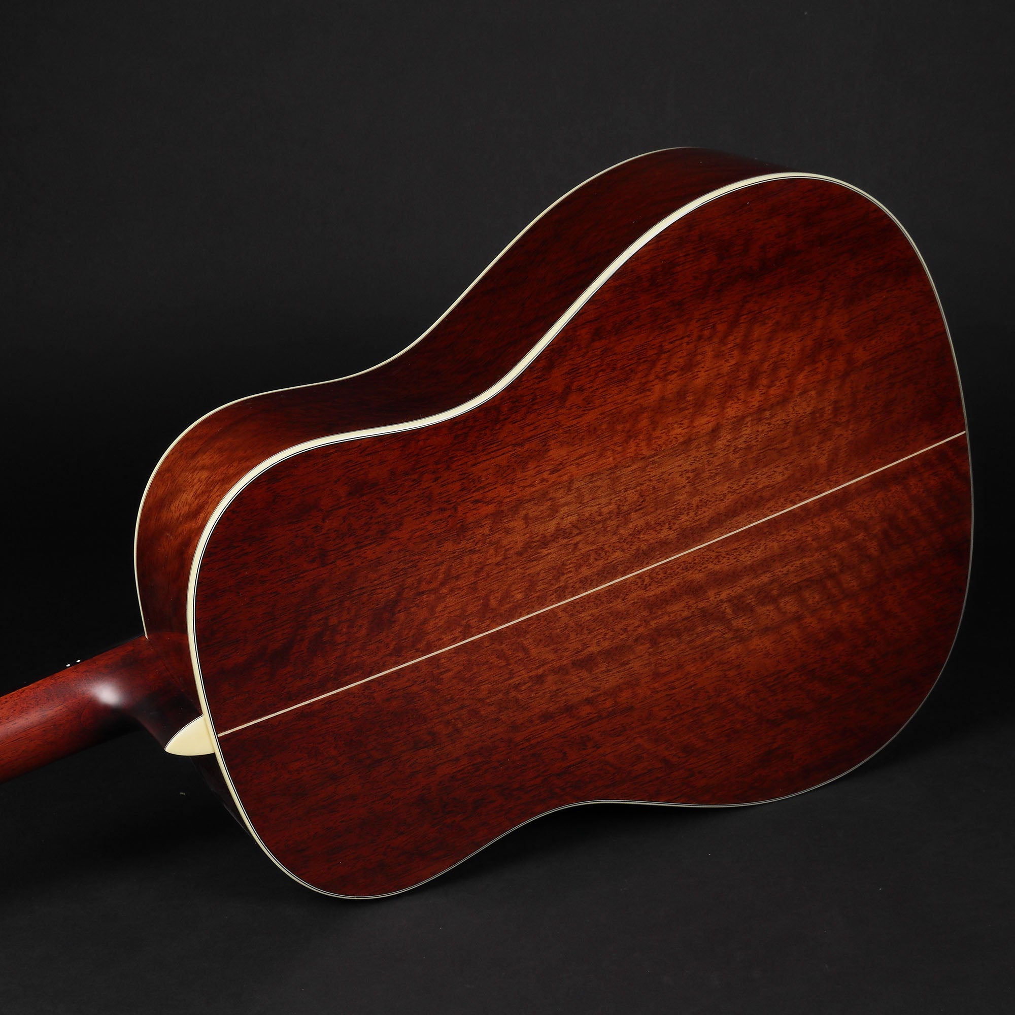 Eastman E10SS Slope Shoulder Dreadnought #0725 – Mak's Guitars