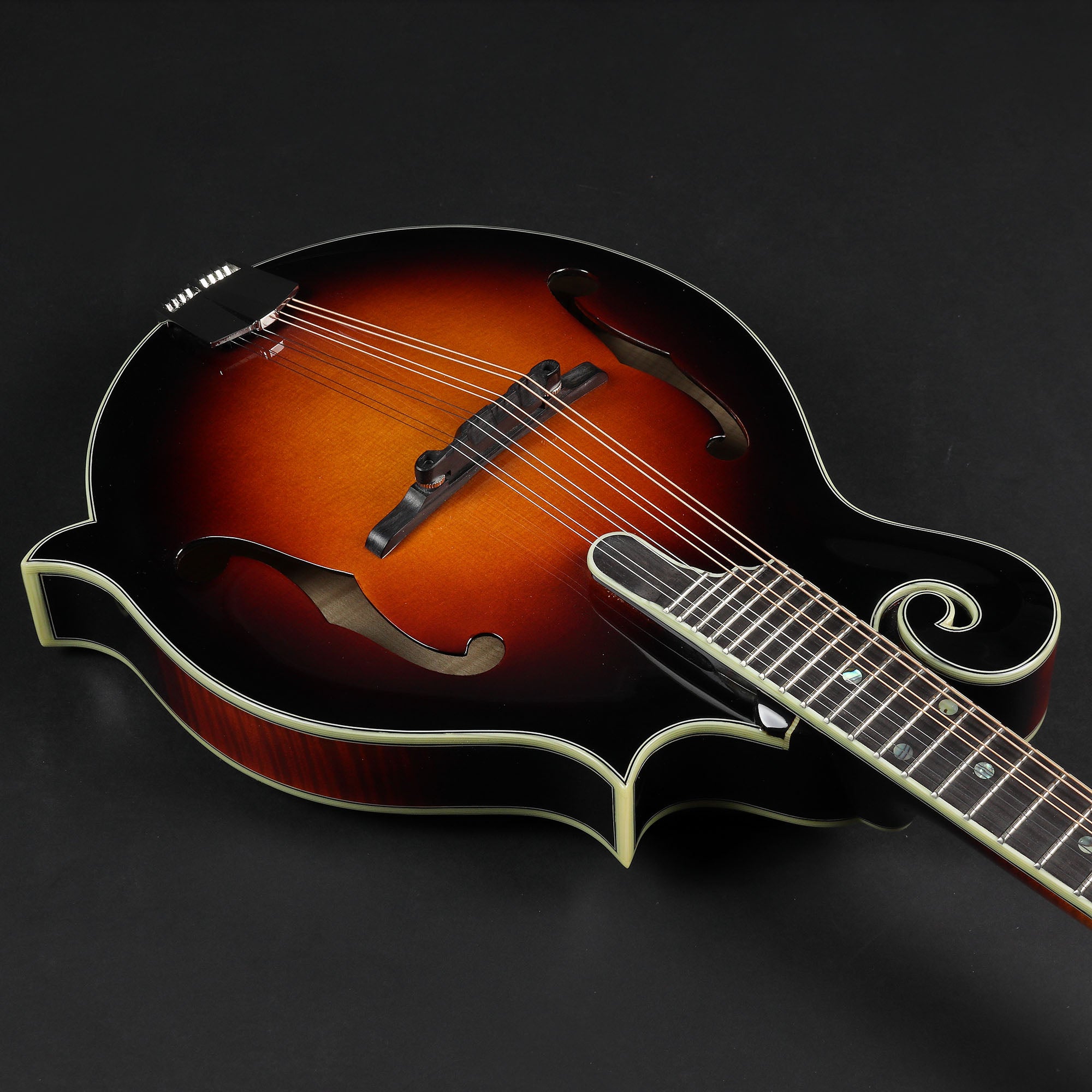 Eastman MD815 F-Style Mandolin - Sunburst #0869 – Mak's Guitars