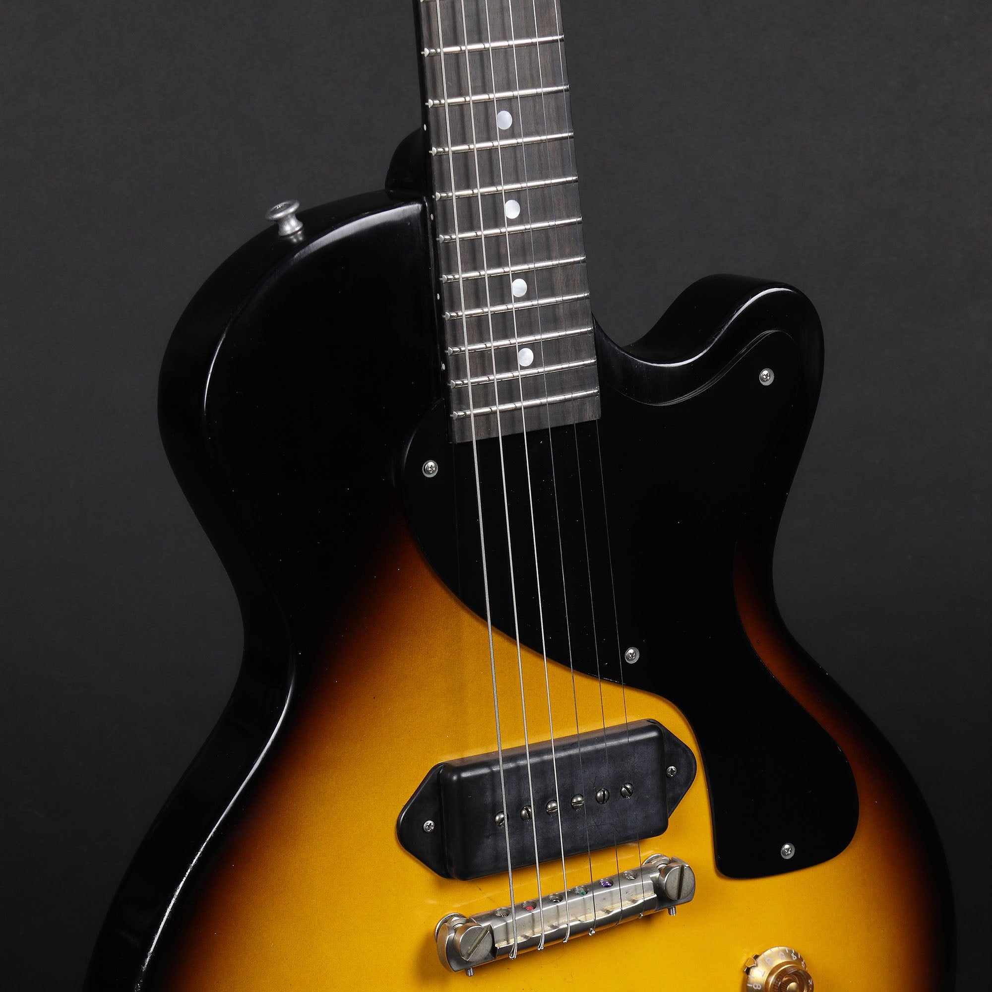 Eastman SB55/v-SB Single Cut P90 Sunburst #7041 – Mak's Guitars