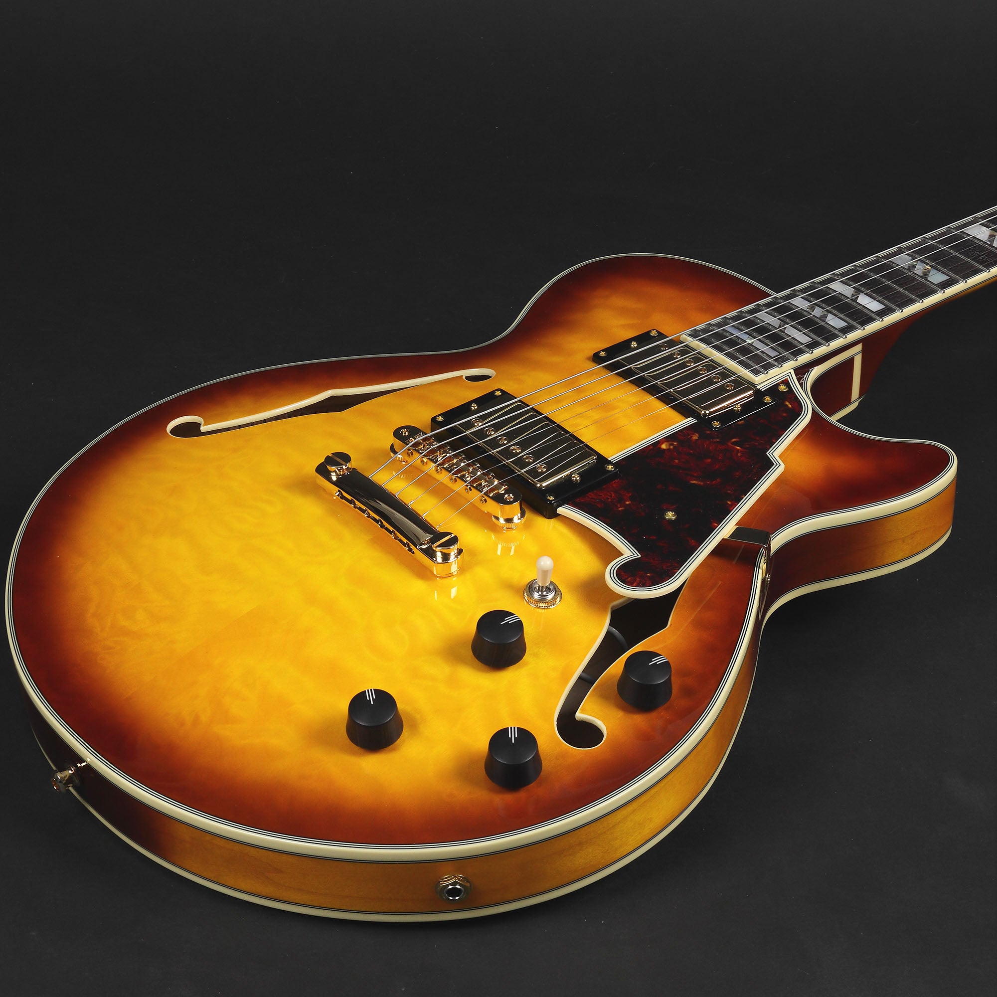 D'Angelico Excel SS XT - Iced Tea Burst Quilt – Mak's Guitars