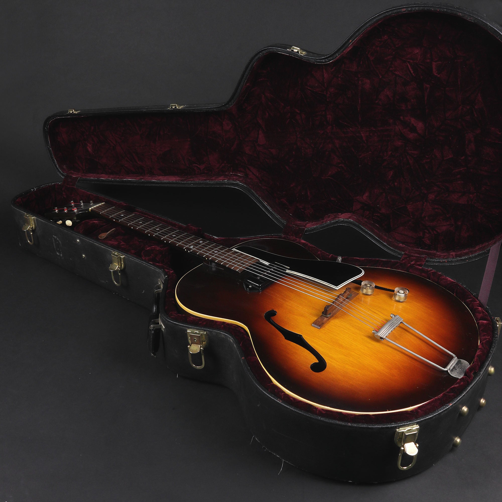1949 Gibson ES-150 Sunburst – Mak's Guitars