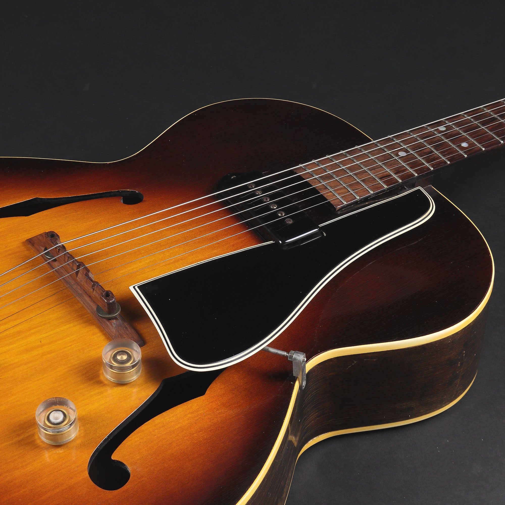 1949 Gibson ES-150 Sunburst – Mak's Guitars