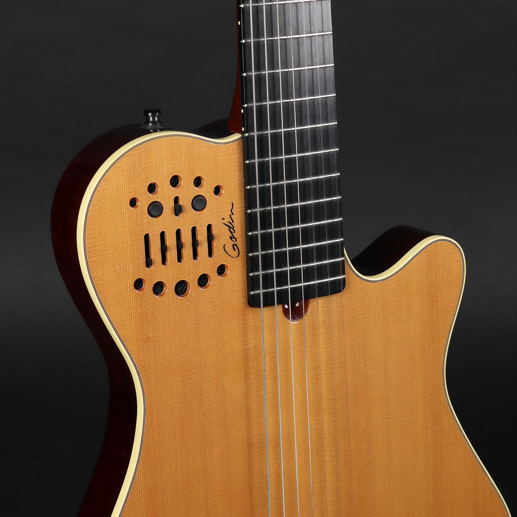 Godin Multiac Grand Concert SA 7 String (Pre-owned) – Mak's Guitars