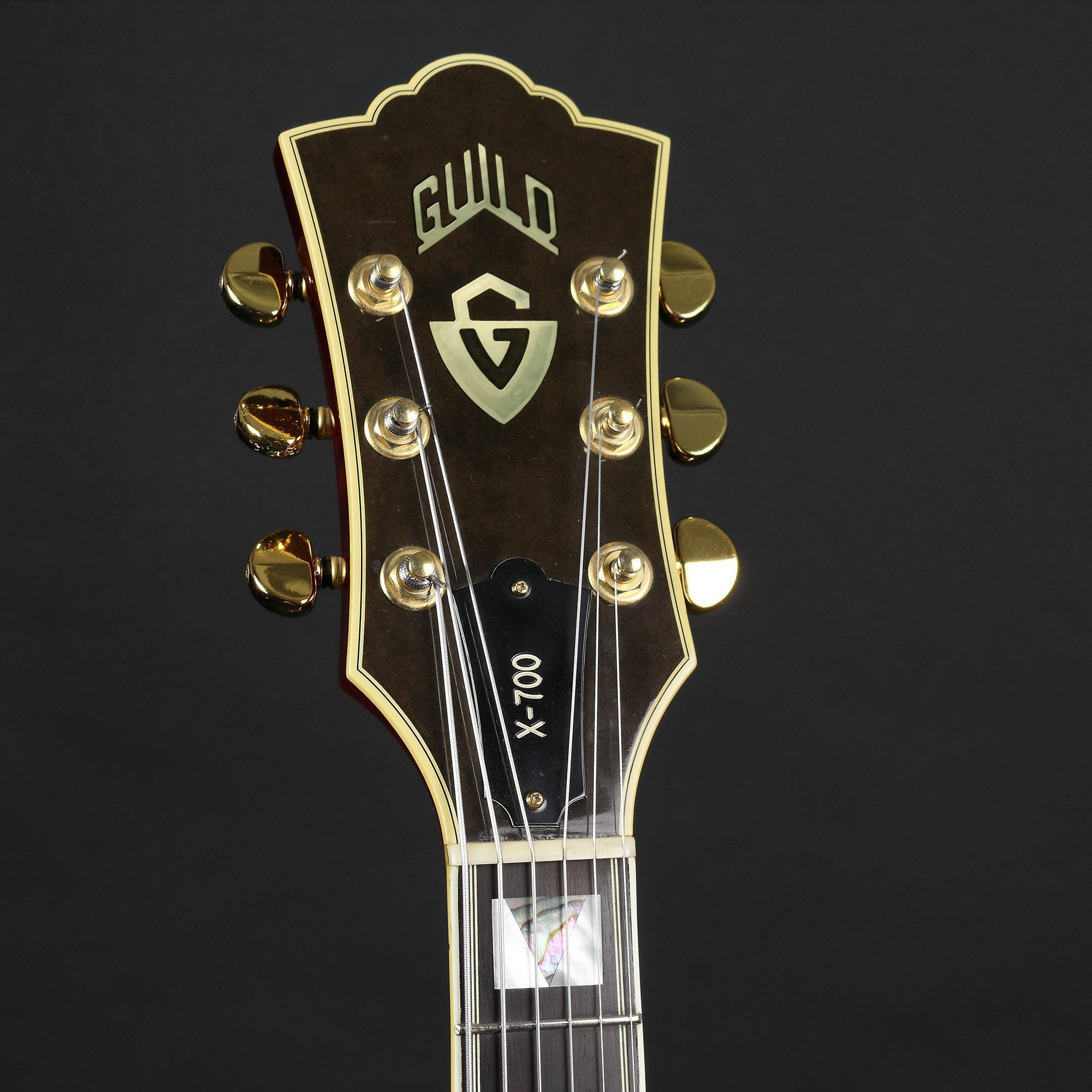 1990's Guild X-700 Archtop - Sunburst (Pre-owned) – Mak's Guitars