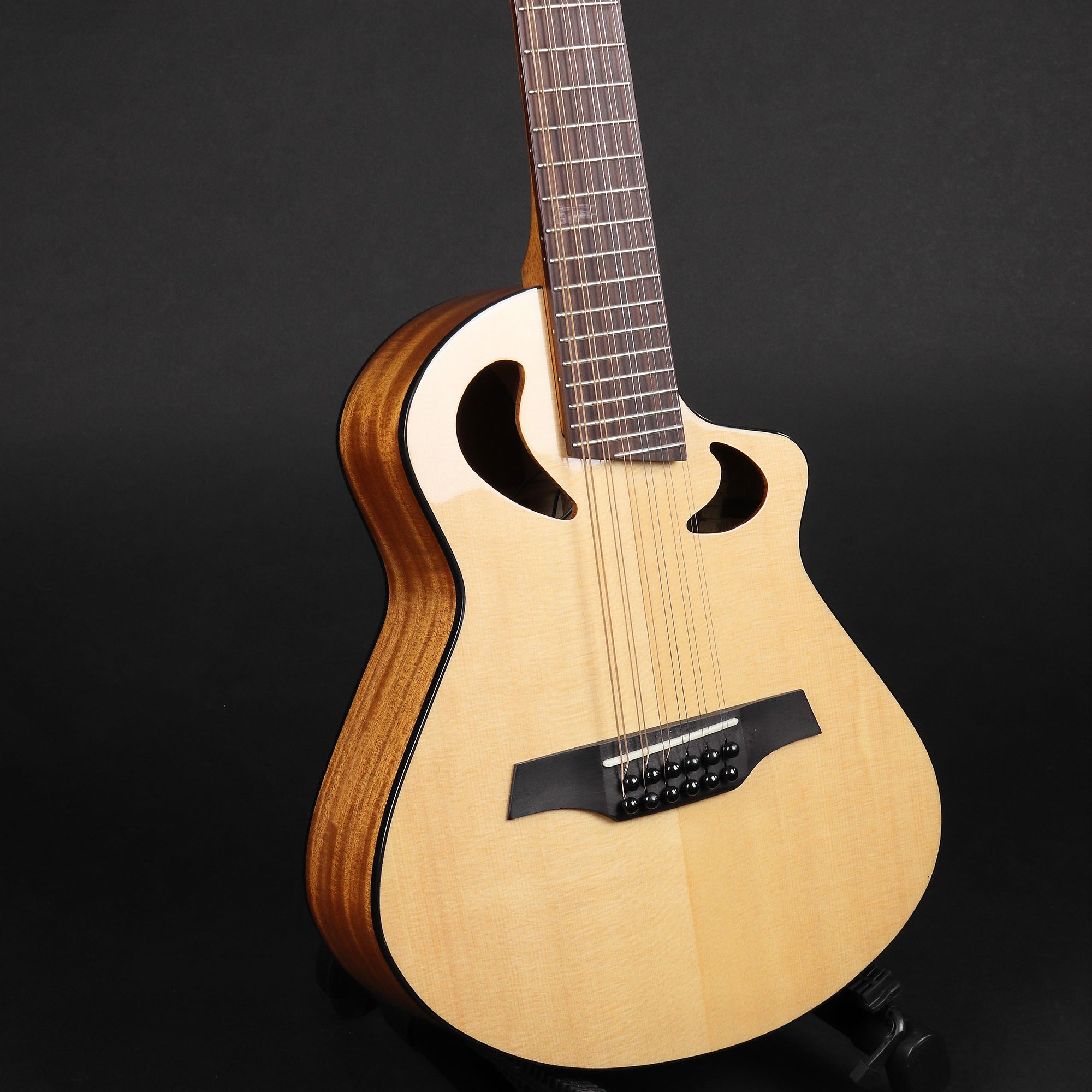 Veillette Avante Gryphon 12-String - Natural – Mak's Guitars