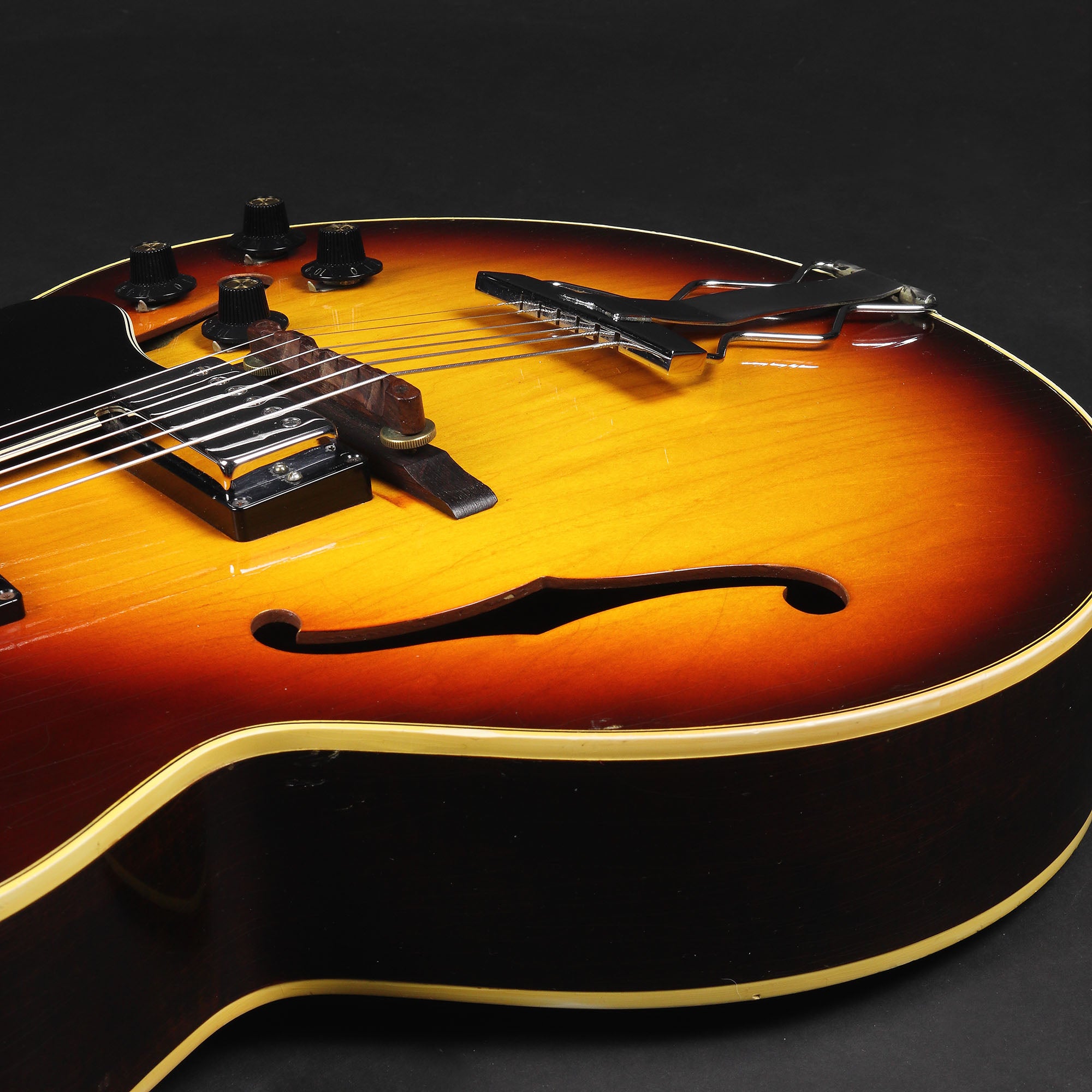 1969 Gibson ES-175 Sunburst – Mak's Guitars