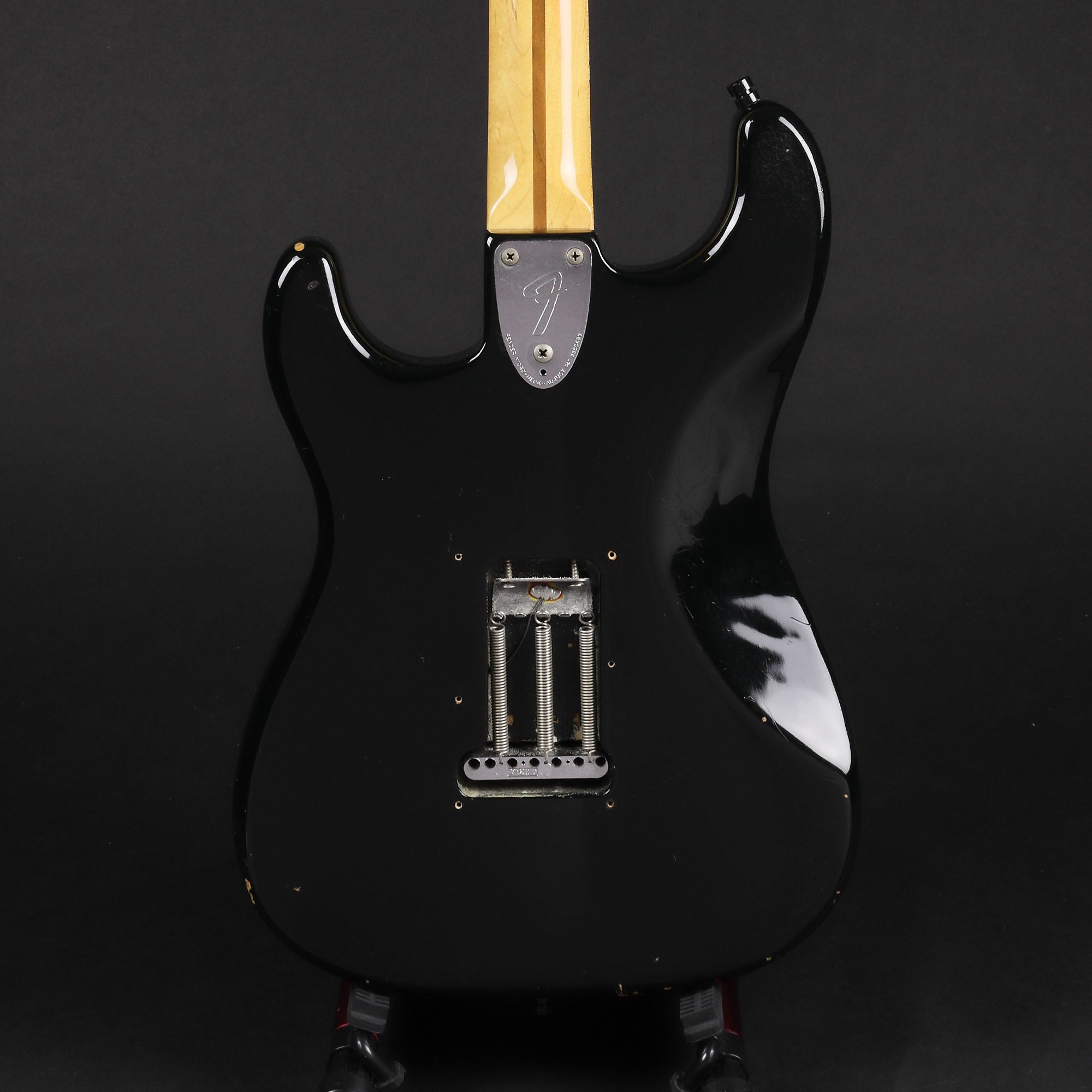1977 Fender Stratocaster Maple Neck - Black (Pre-owned) – Mak's Guitars