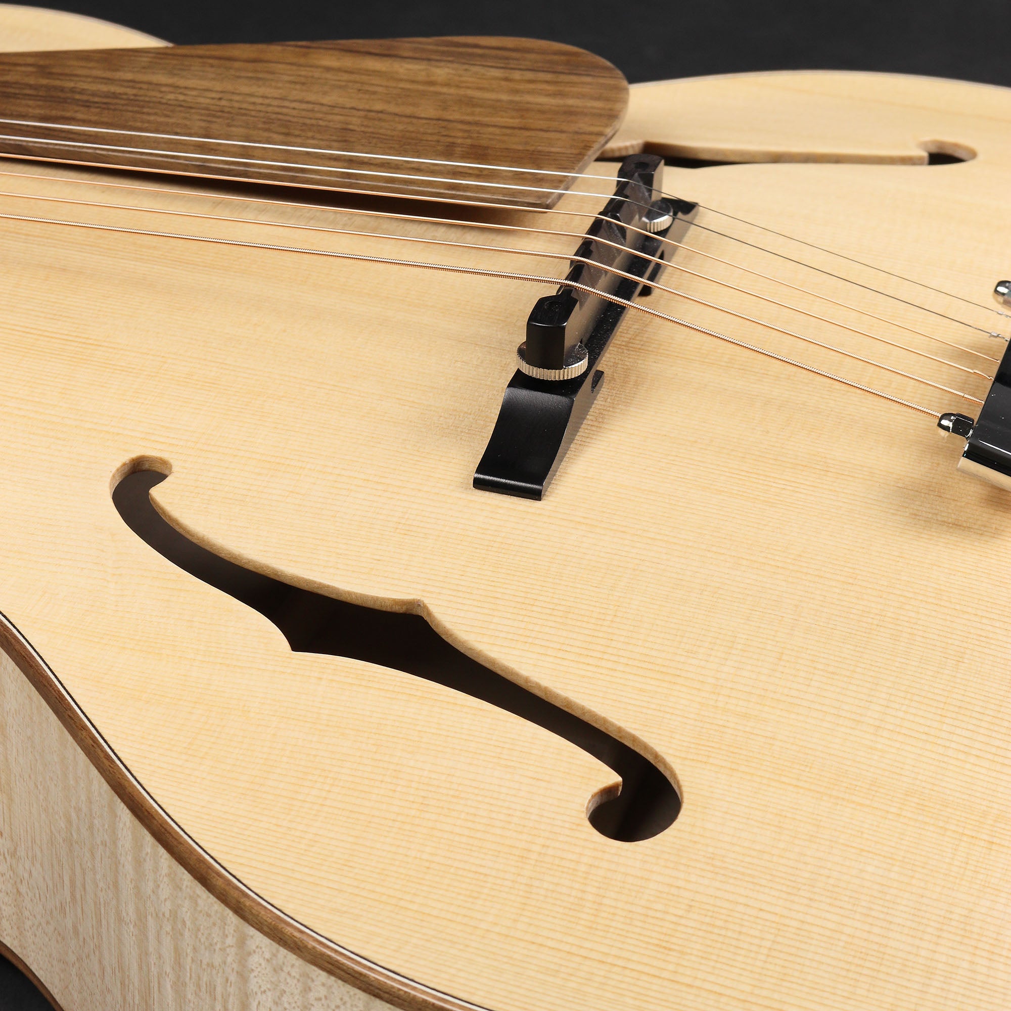 Nick Branwell 16" Archtop – Mak's Guitars