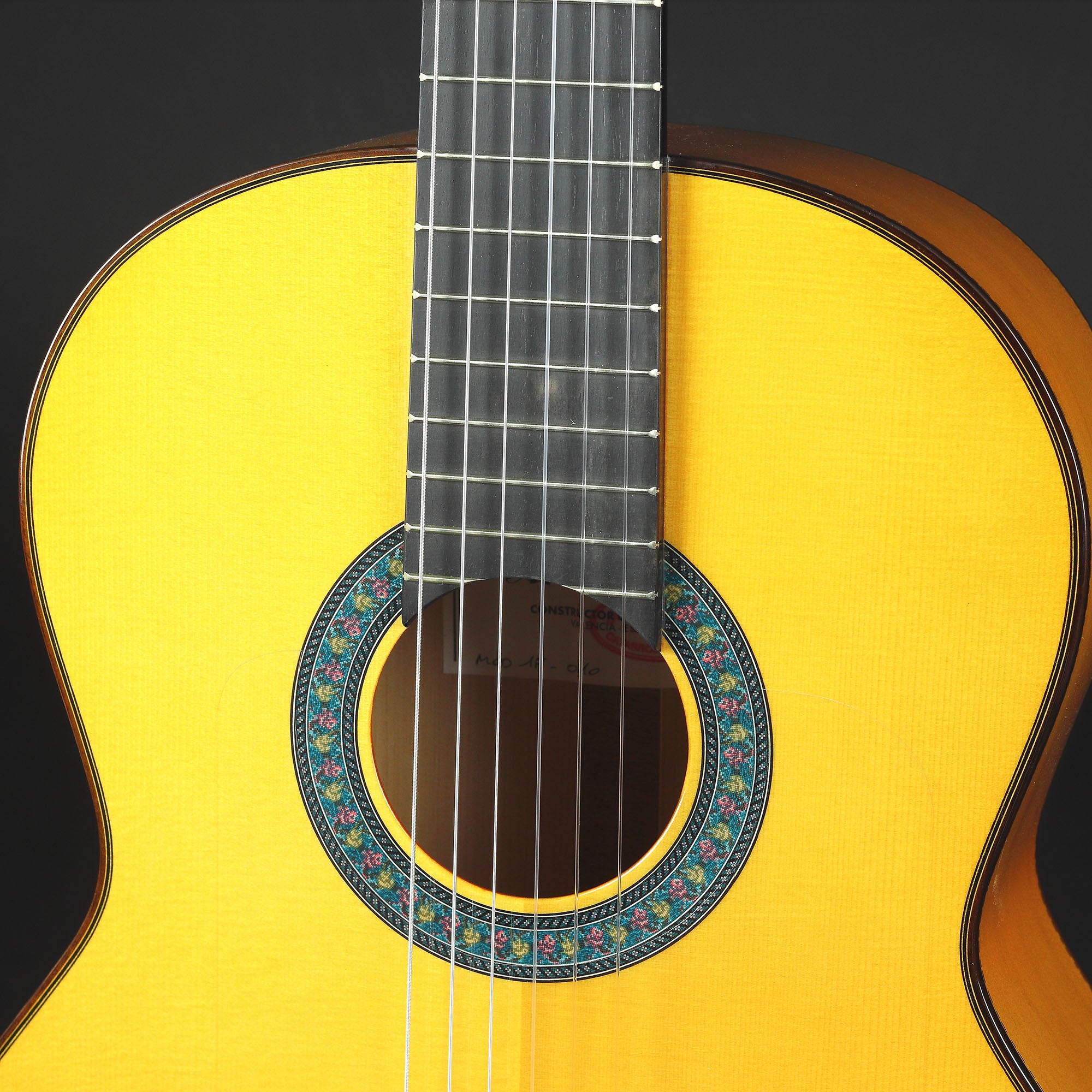 Amalio Burguet 1F Flamenco Guitar – Mak's Guitars
