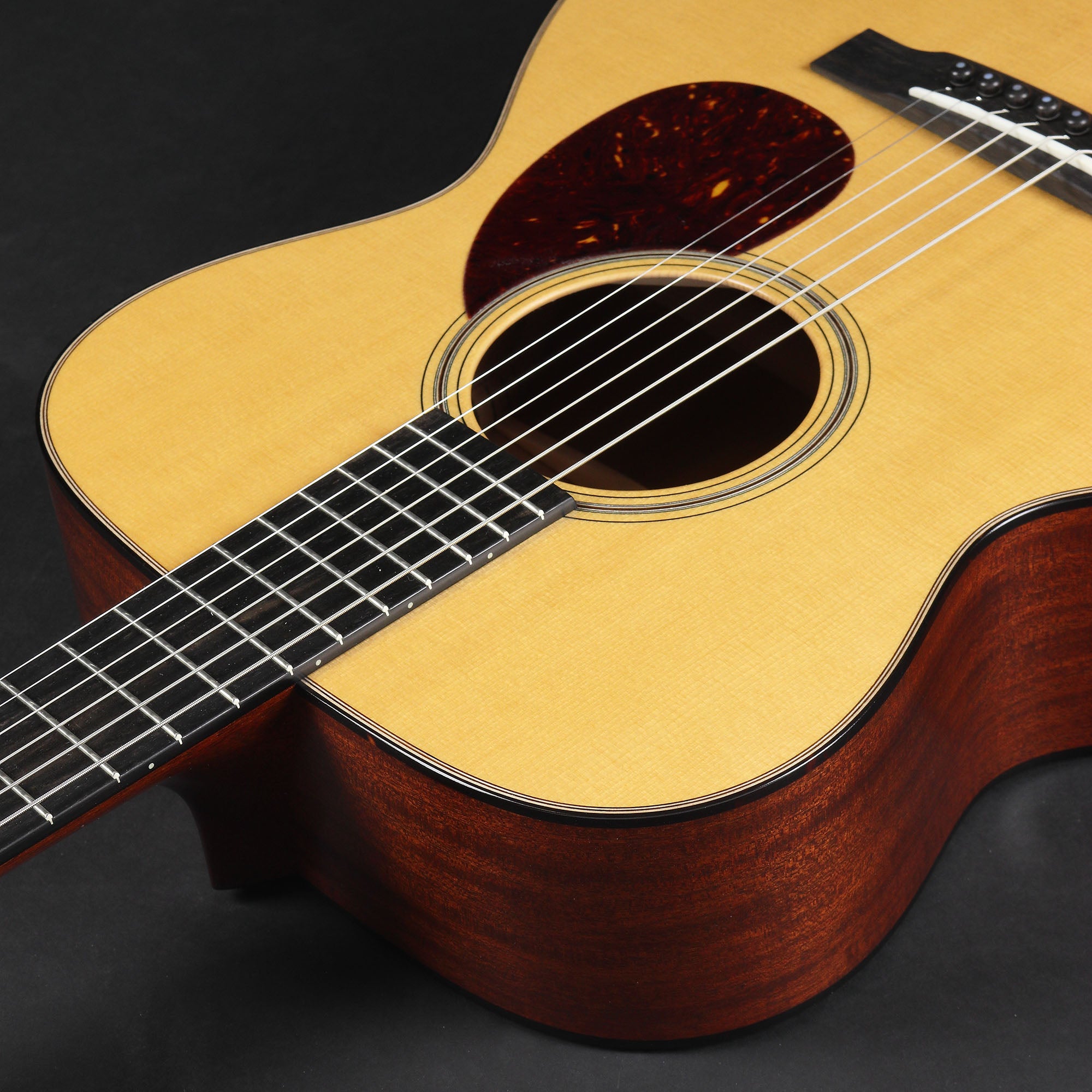 Collings OM1 JL Julian Lage Signature OM – Mak's Guitars