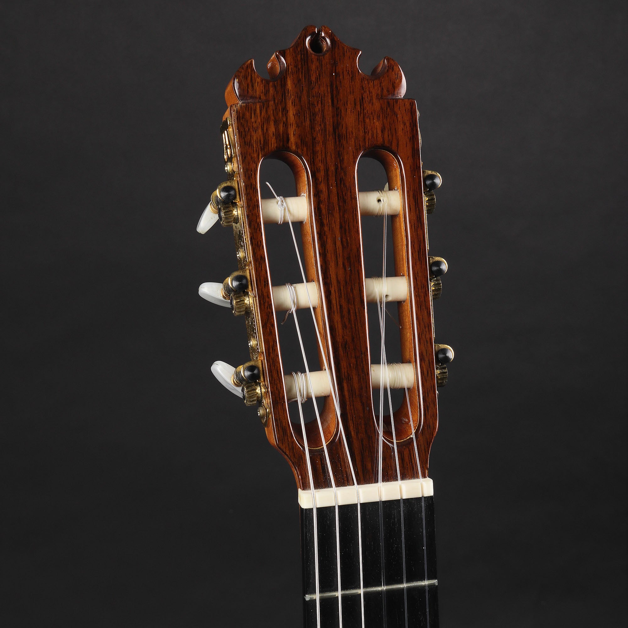 2001 Manuel Contreras C4 Cedar/Rosewood (Pre-owned) – Mak's Guitars