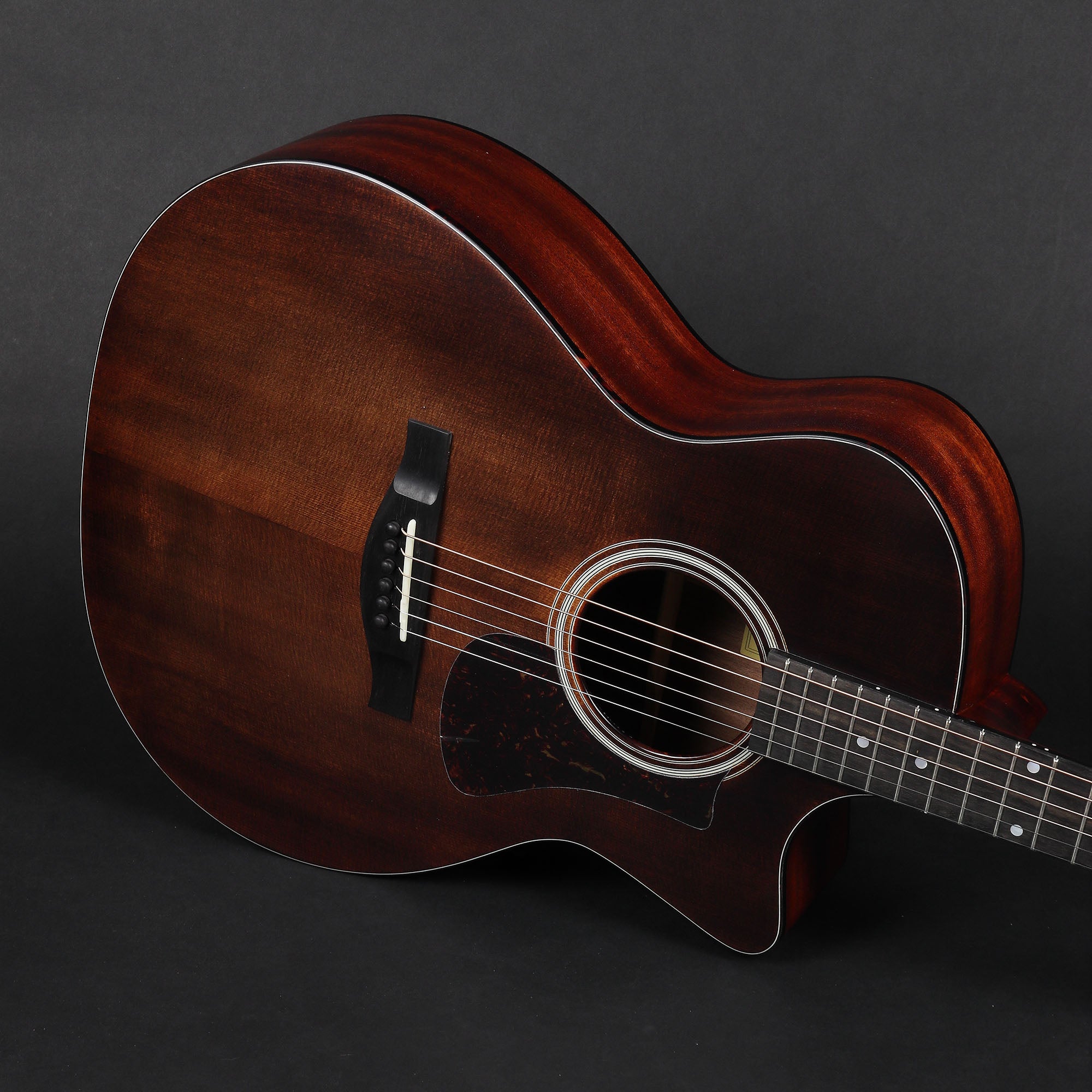 Eastman AC122-1CE Classic Finish Electro-Acoustic #2838 – Mak's Guitars