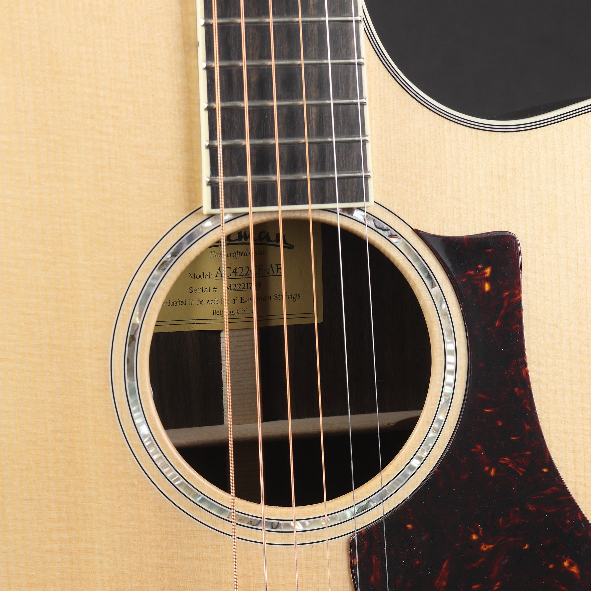 Eastman AC422CE-AE Grand Auditorium Electro-Acoustic #1789 – Mak's Guitars