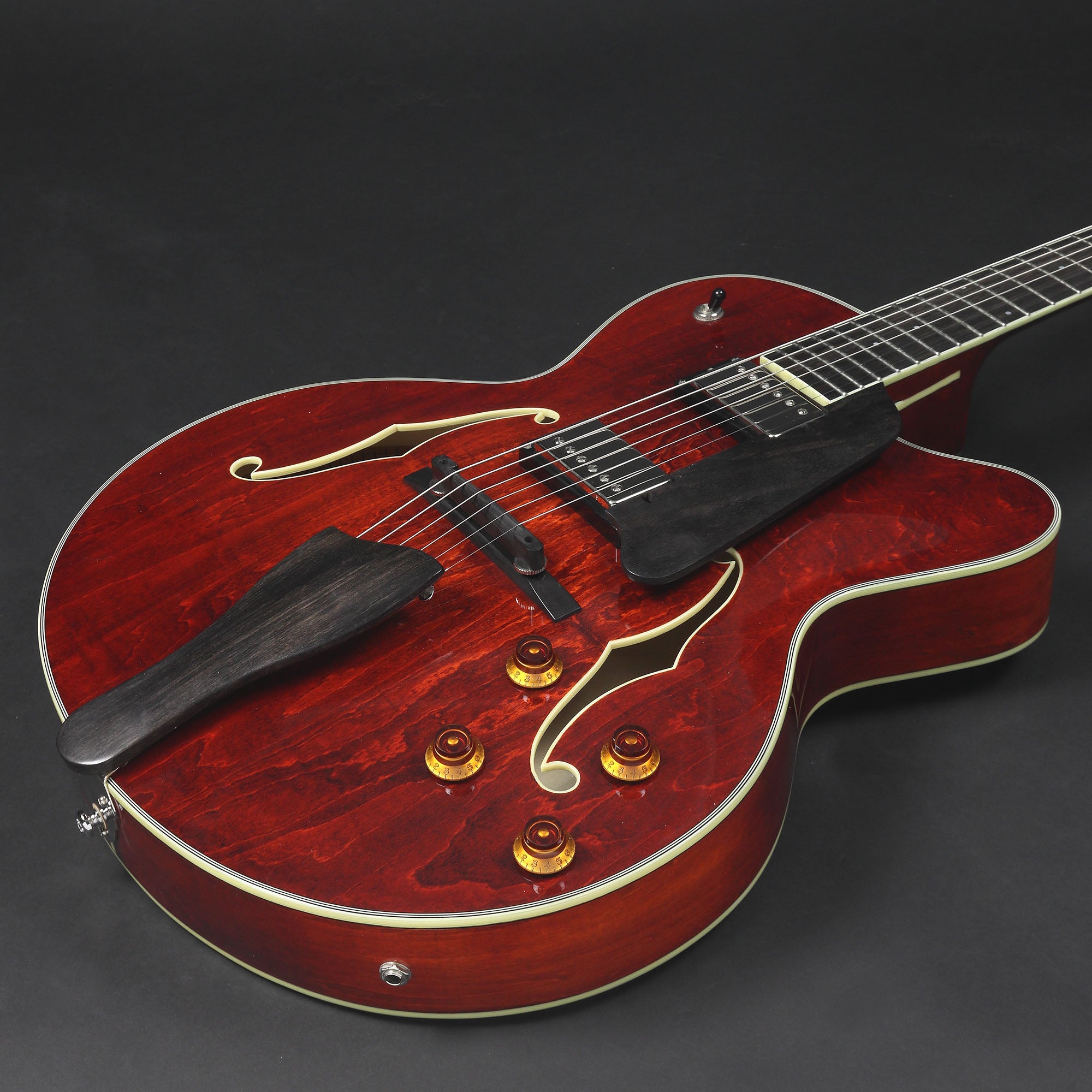 Eastman AR403CED Archtop Guitar - Classic #0260 – Mak's Guitars
