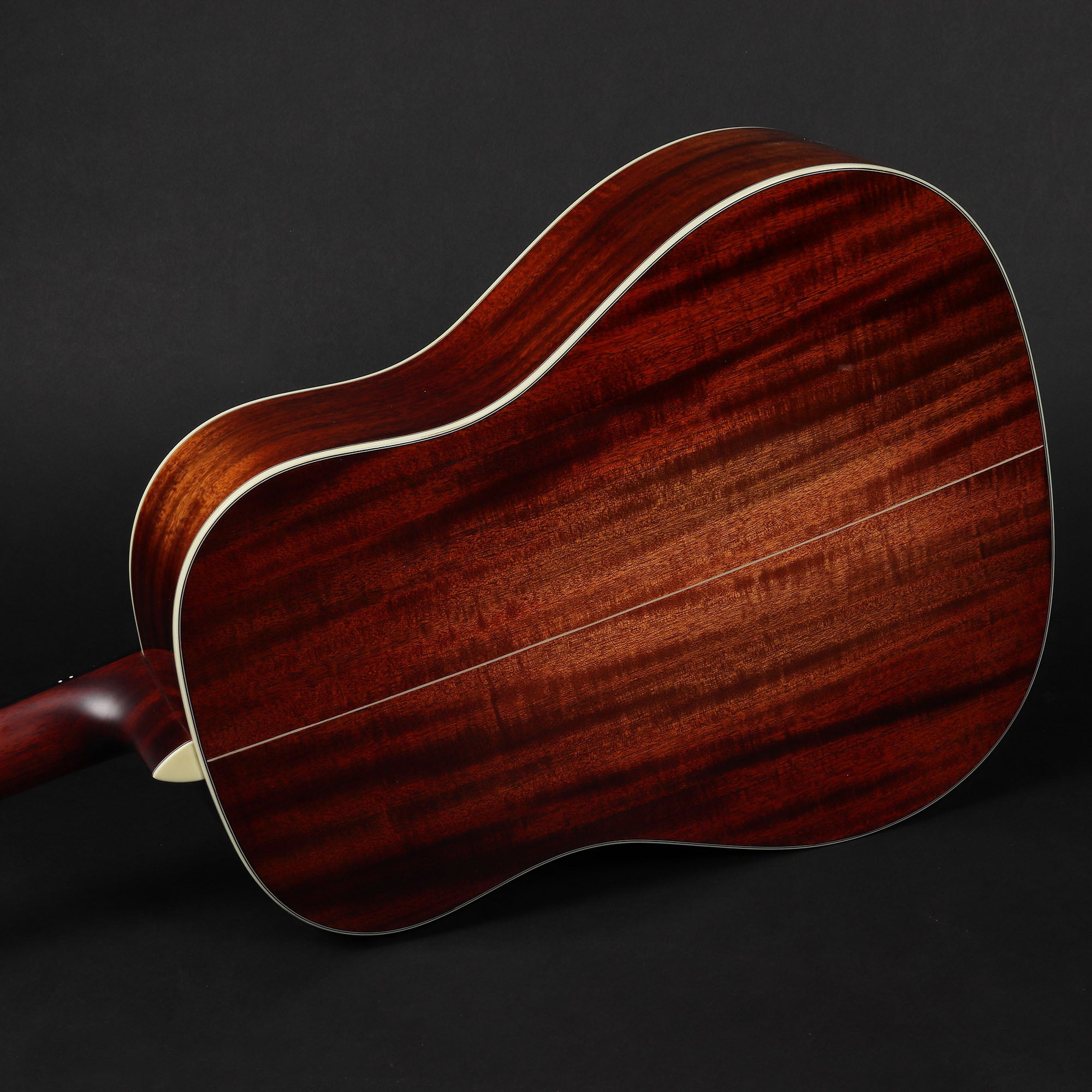 Eastman E10SS Slope Shoulder Dreadnought #4258 – Mak's Guitars
