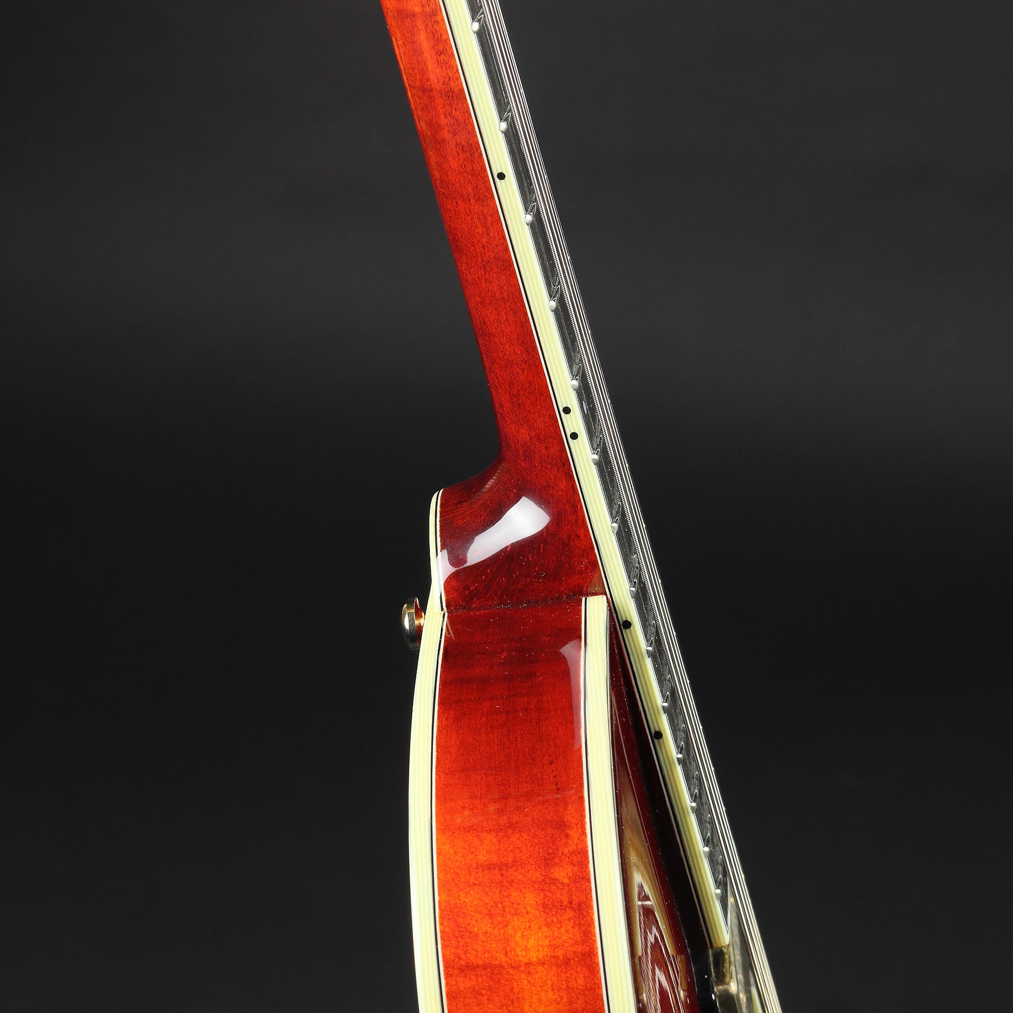 Eastman T146SM 16" Hollow Body - Classic #1440 – Mak's Guitars