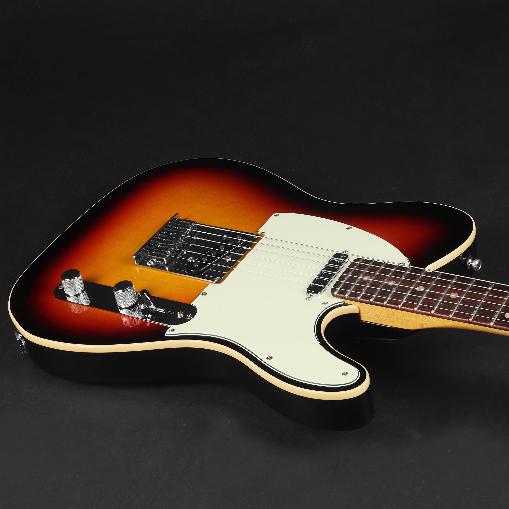 2019 Fender American Ultra Telecaster in Ultraburst (Pre-owned) – Mak's ...